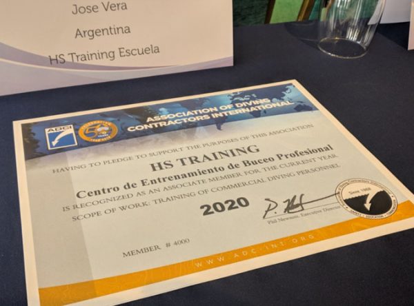 La escuela de buceo HS Training obtiene el certificado ADCI ...